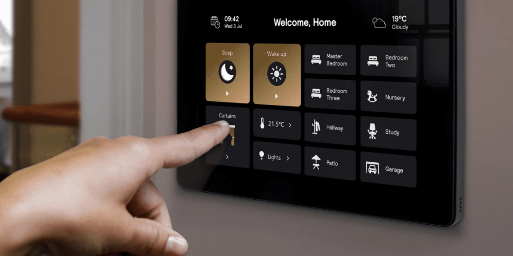 Philips Dynalite touch screen Matter bridge gets certification | Matter ...